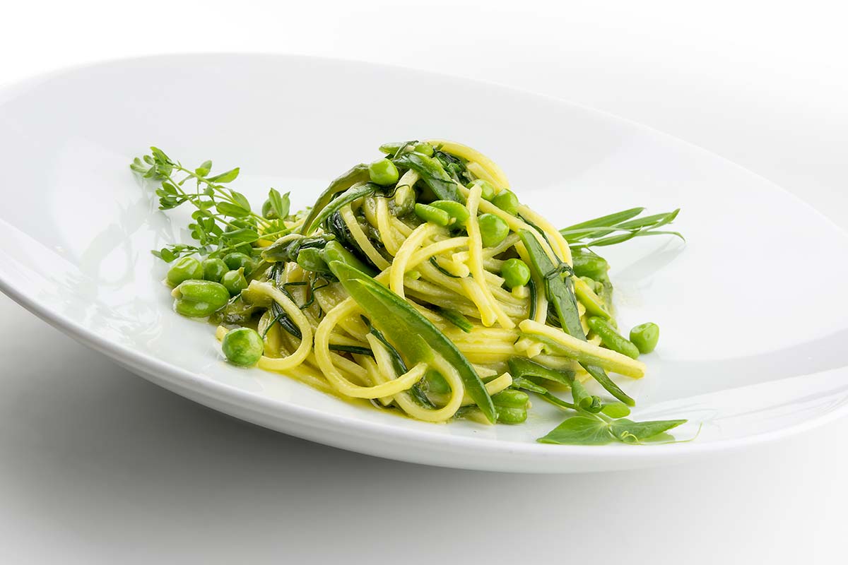 Spaghetti senatore cappelli con piselli e fagiolini alle erbette - Casa ...