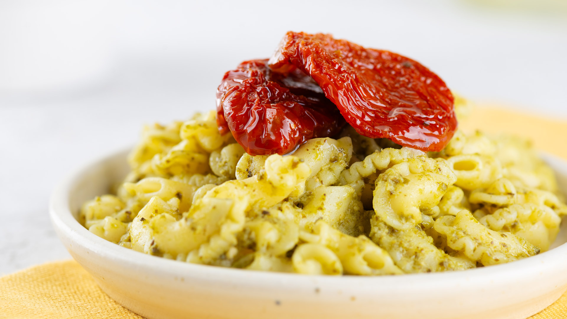 Creste di Gallo with Sun-Dried Tomatoes and Pesto Sauce - Casa Rustichella
